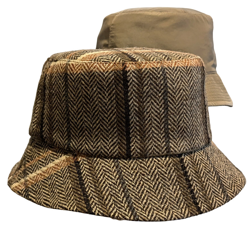 Fernandez & Roche reversible showerproof bucket hat in Tan Herringbone ...